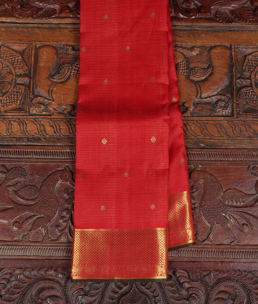 Buy Red Handwoven Kanjivaram Silk Saree T387037