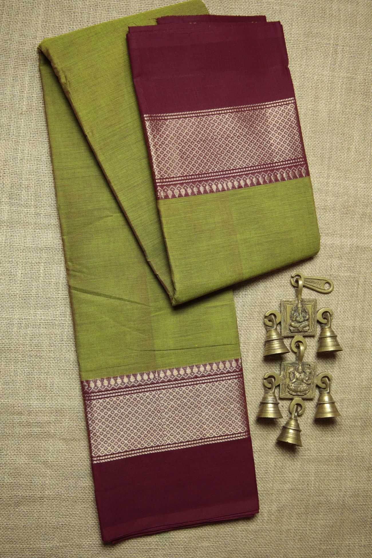 Buy Yellow Green Leaf 🌿 Malarkodi Saree